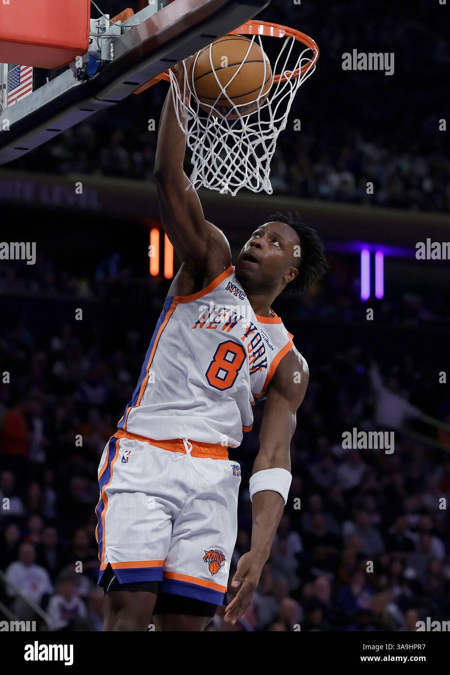 New York Knicks forward OG Anunoby dunks during the second half of an ...