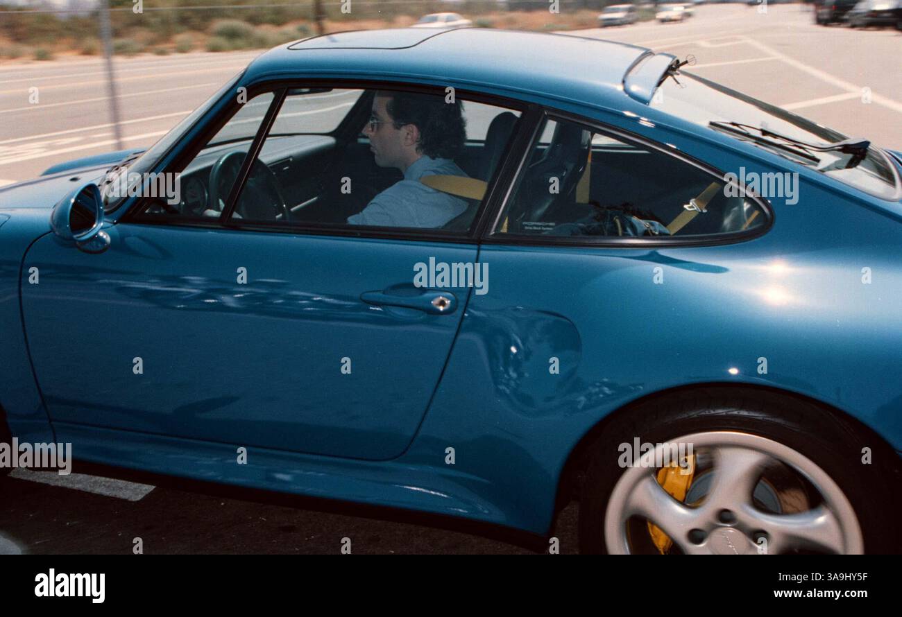 Aug 29, 1997; Los Angeles, CA, USA; Comedian JERRY SEINFELD leaves the ...