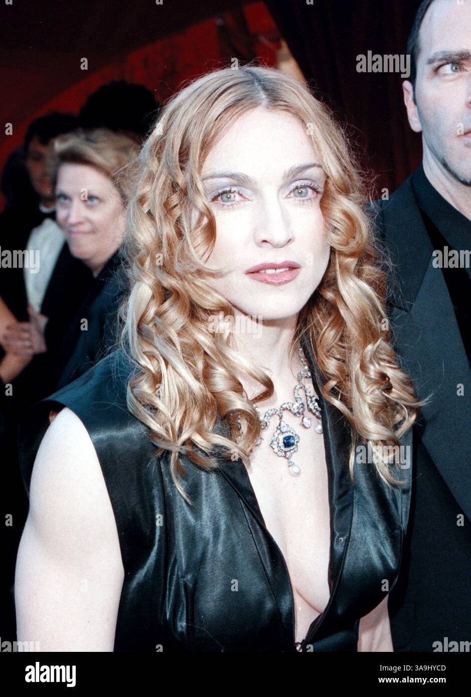 Mar 01, 1998; Los Angeles, CA, USA; Singer/Actress MADONNA at the 1998 Academy Awards Stock ...