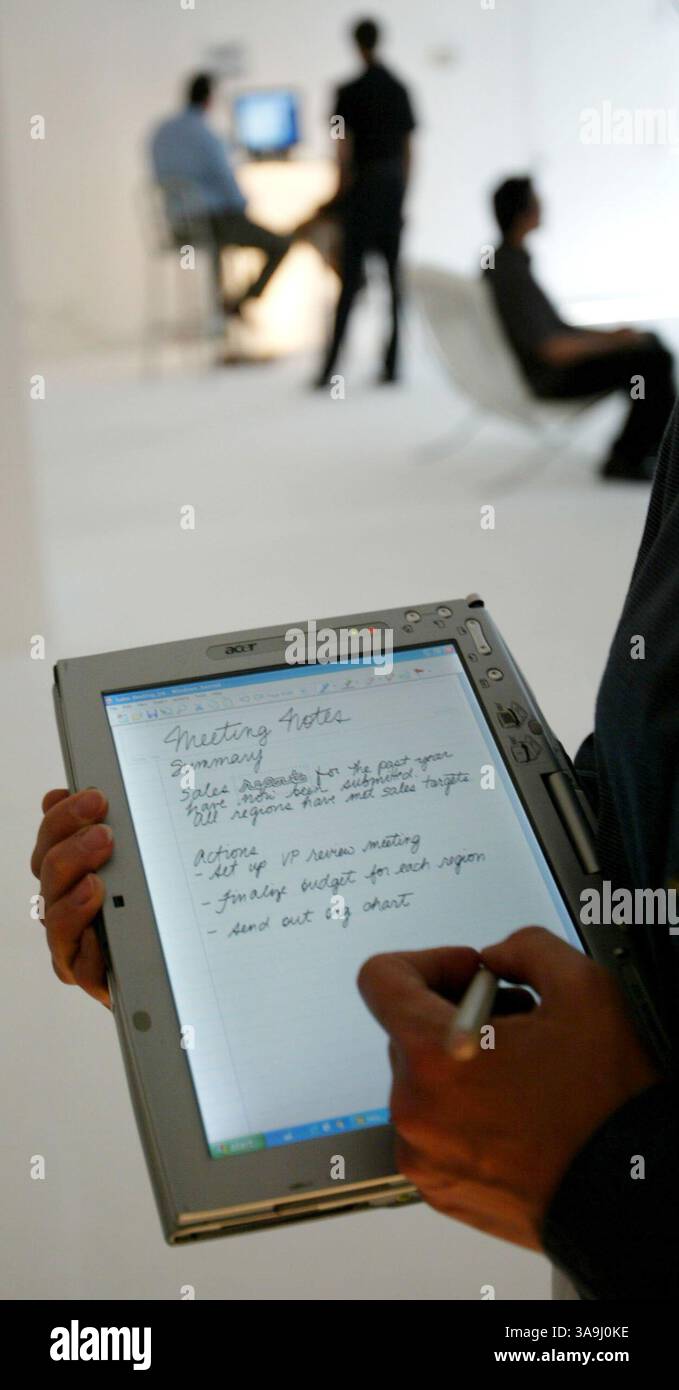 Windows xp tablet hi-res stock photography and images - Alamy