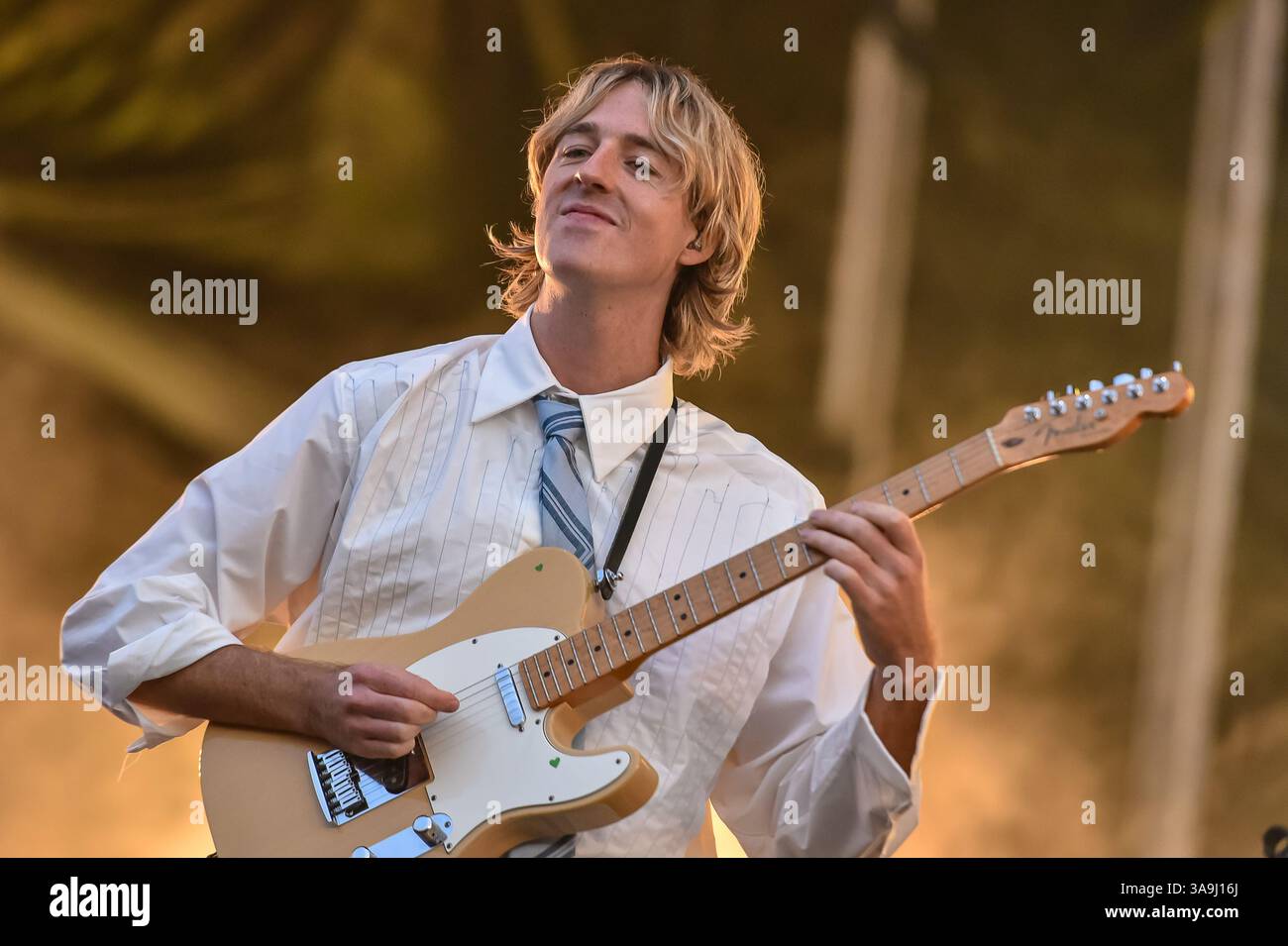 SAO PAULO(SP), 03/30/2025 - CULTURE/LOLLAPALOOZA - Parcels band during ...
