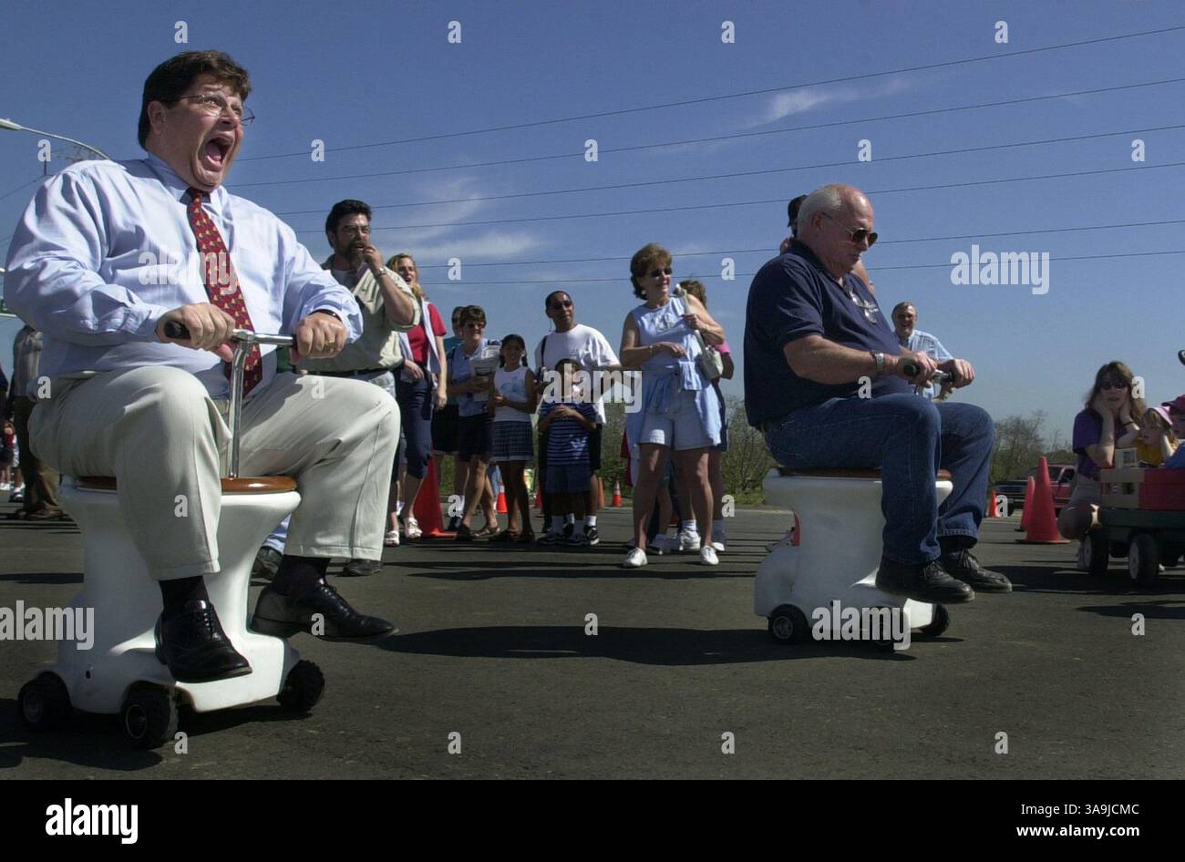 Mike mcpolland hi-res stock photography and images - Alamy