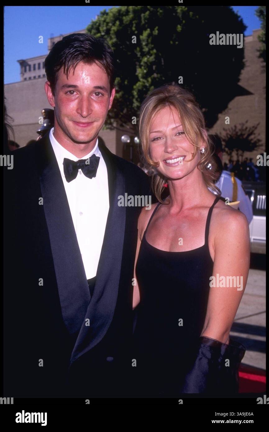 Noah wyle wife tracy warbin hi-res stock photography and images - Alamy