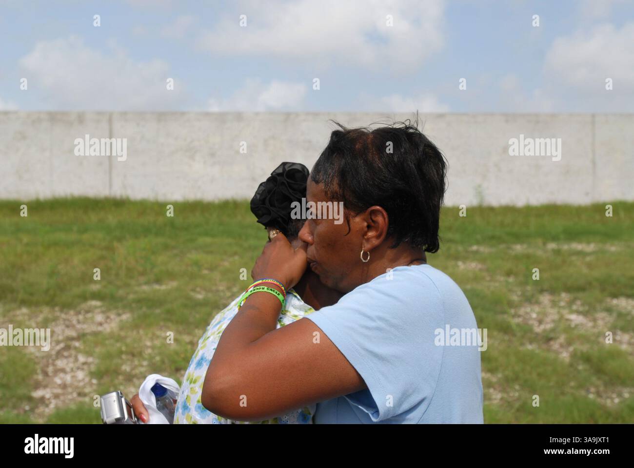 Aug 29, 2006; New Orleans, LA, USA; CELIA NUNNERY (right) comforts her ...