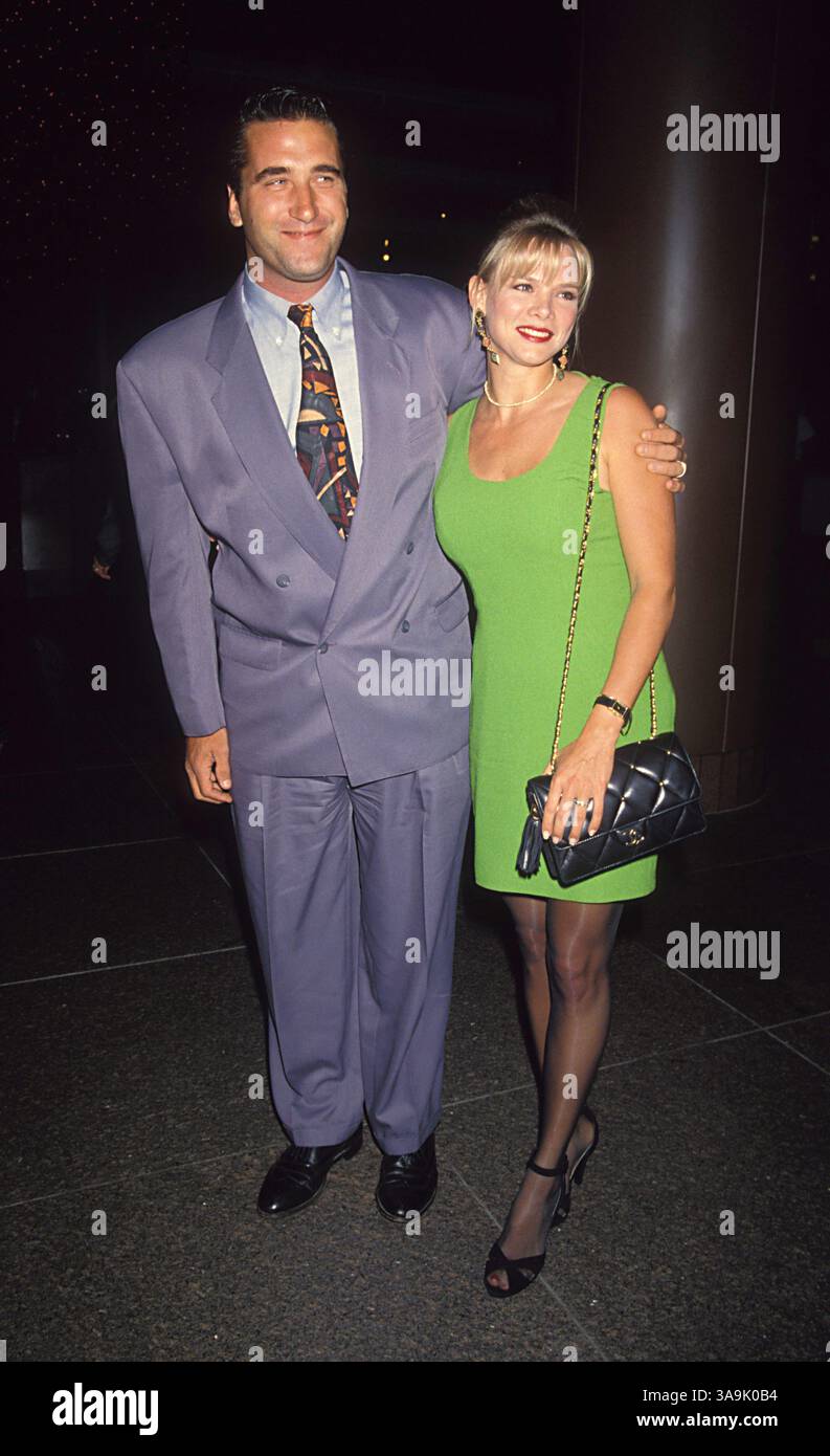 Elizabeth baldwin daniel baldwin 1993 hi-res stock photography and ...
