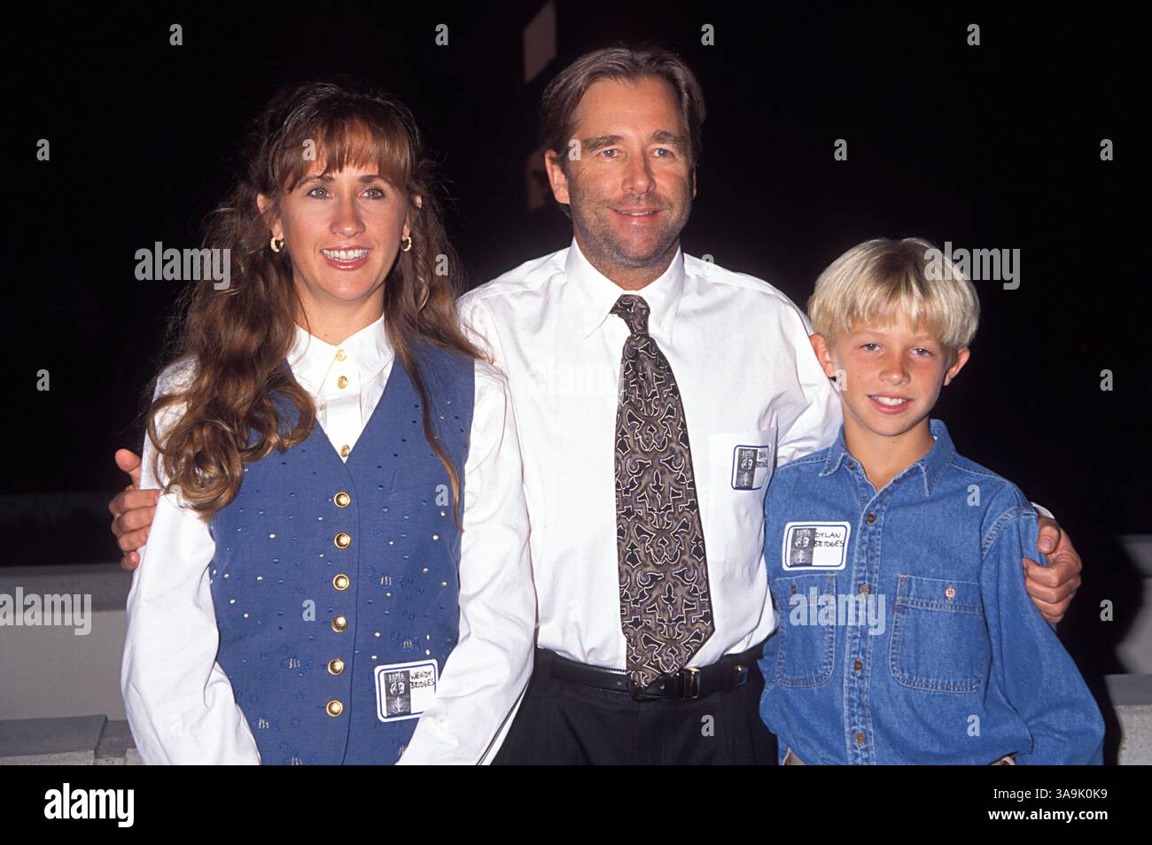 Sep 14, 1995; Los Angeles, CA, USA; Actor BEAU BRIDGES, his wife WENDY TREECE BRIDGES, and their ...