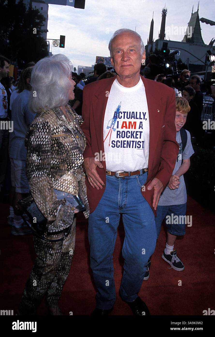 Nov 13, 1999; Los Angeles, CA, USA; Astronaut BUZZ ALDRIN and wife LOIS ...