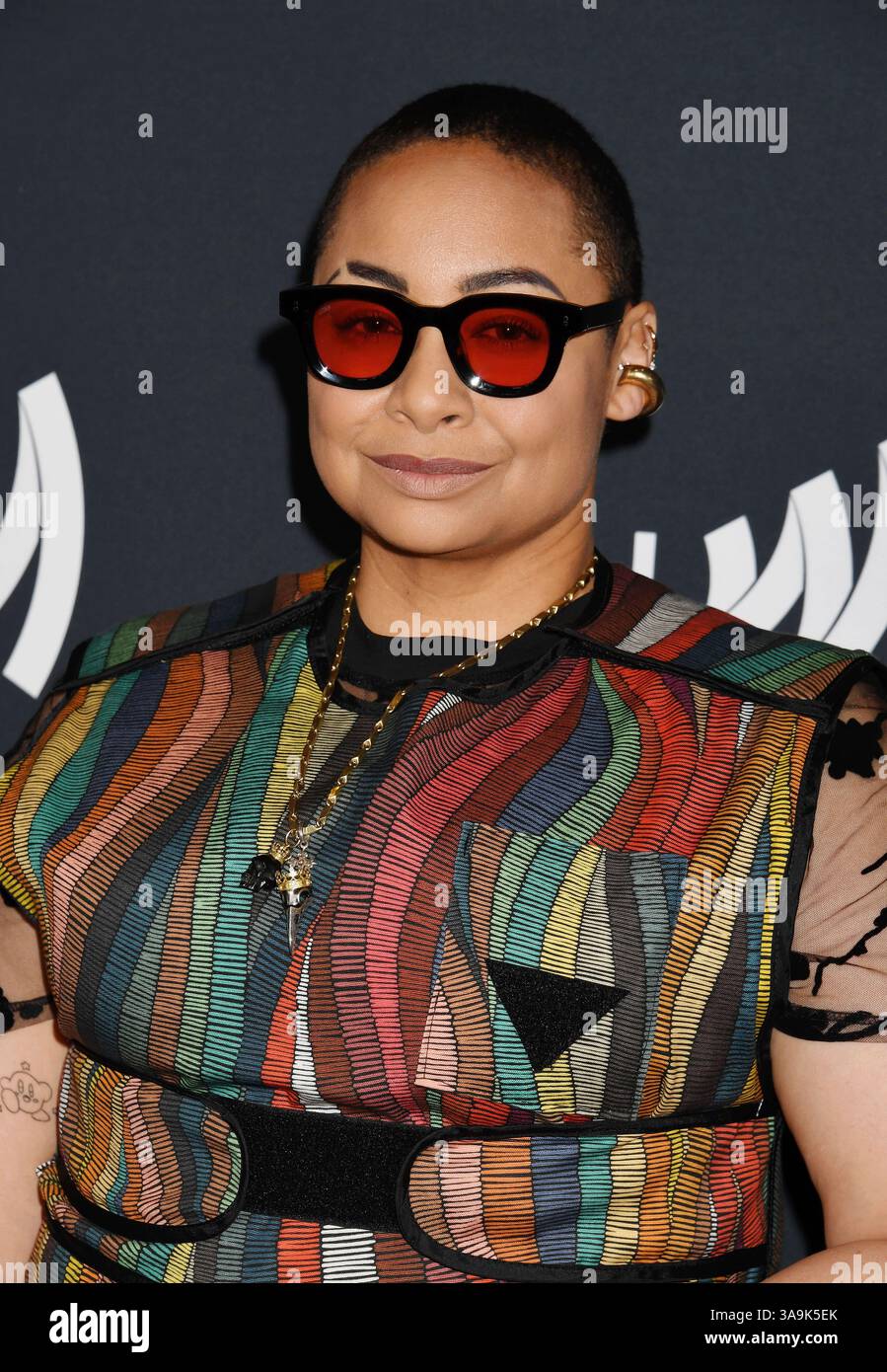 BEVERLY HILLS, CALIFORNIA - MARCH 27: Raven-Symoné and Miranda Pearman ...