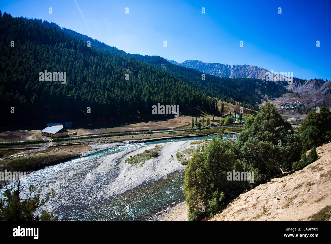 The Tulail Valley is a Himalayan sub-valley of Gurez in the union ...