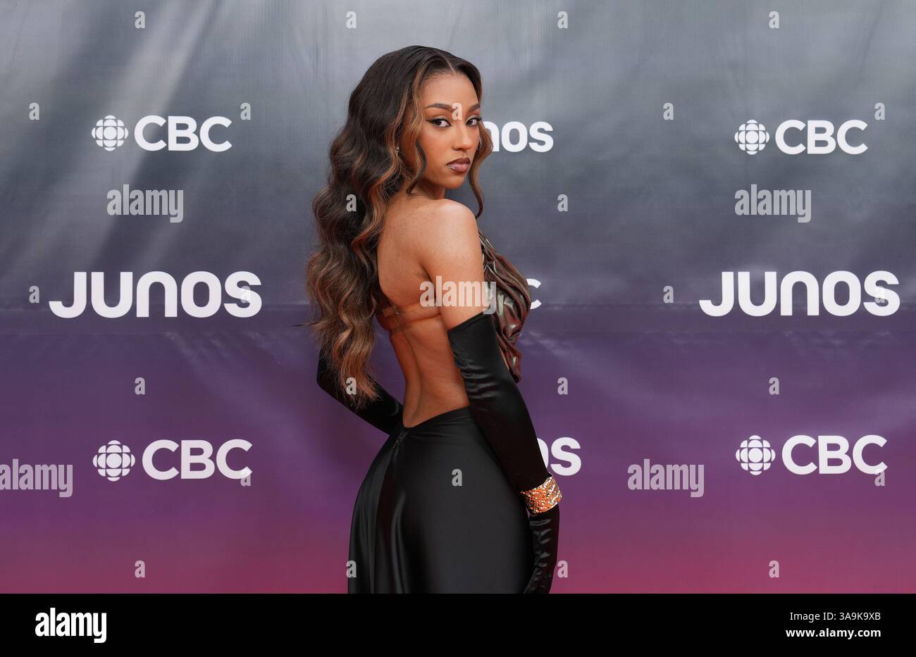 Luna Elle arrives for the Juno Awards, in Vancouver, B.C., Sunday ...