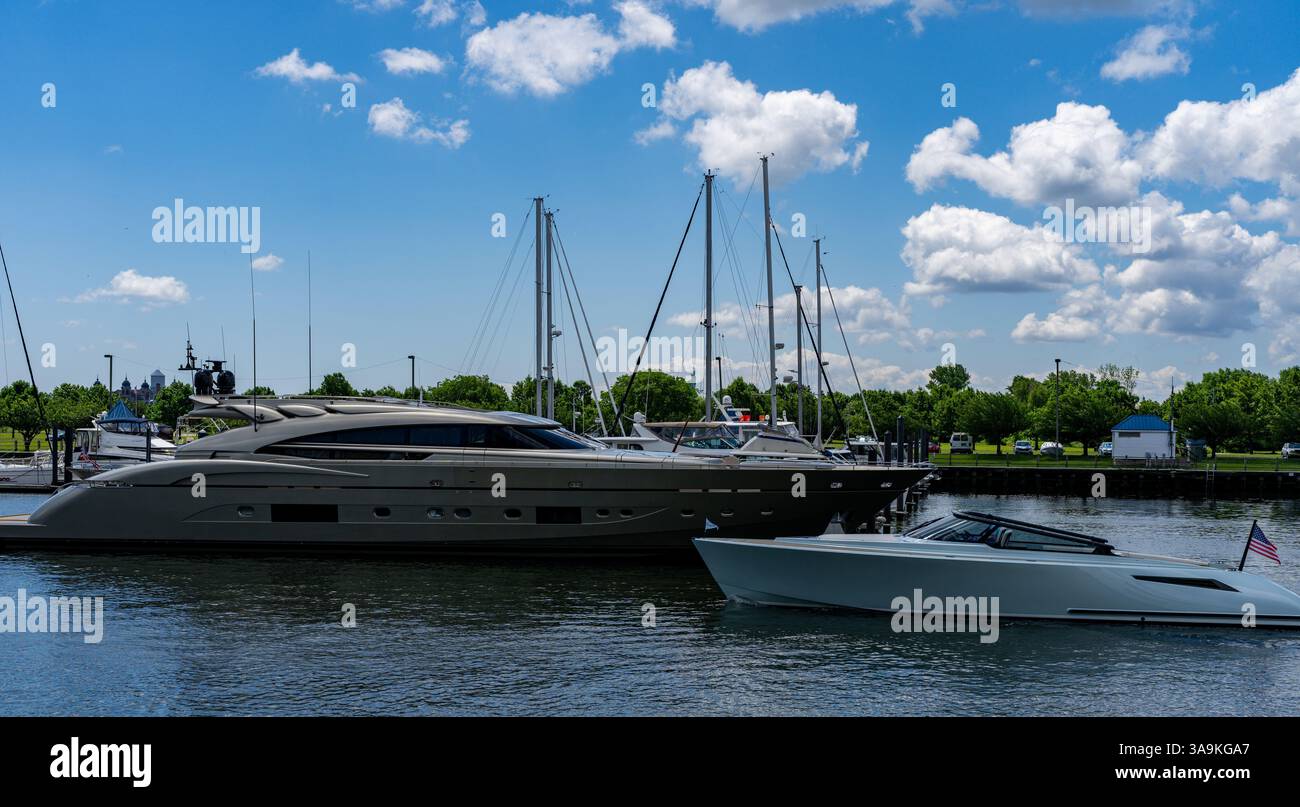 Yacht sailing on turquoise waters. Luxury superyacht at sea. Miami ...