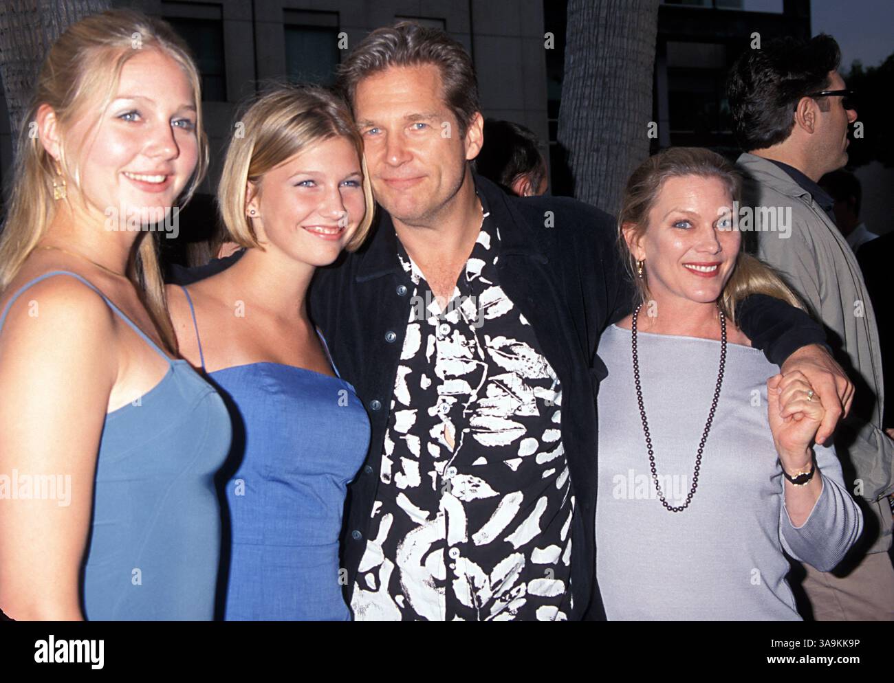 Jul 08, 1999; Los Angeles, CA, USA; Actor JEFF BRIDGES with his wife ...