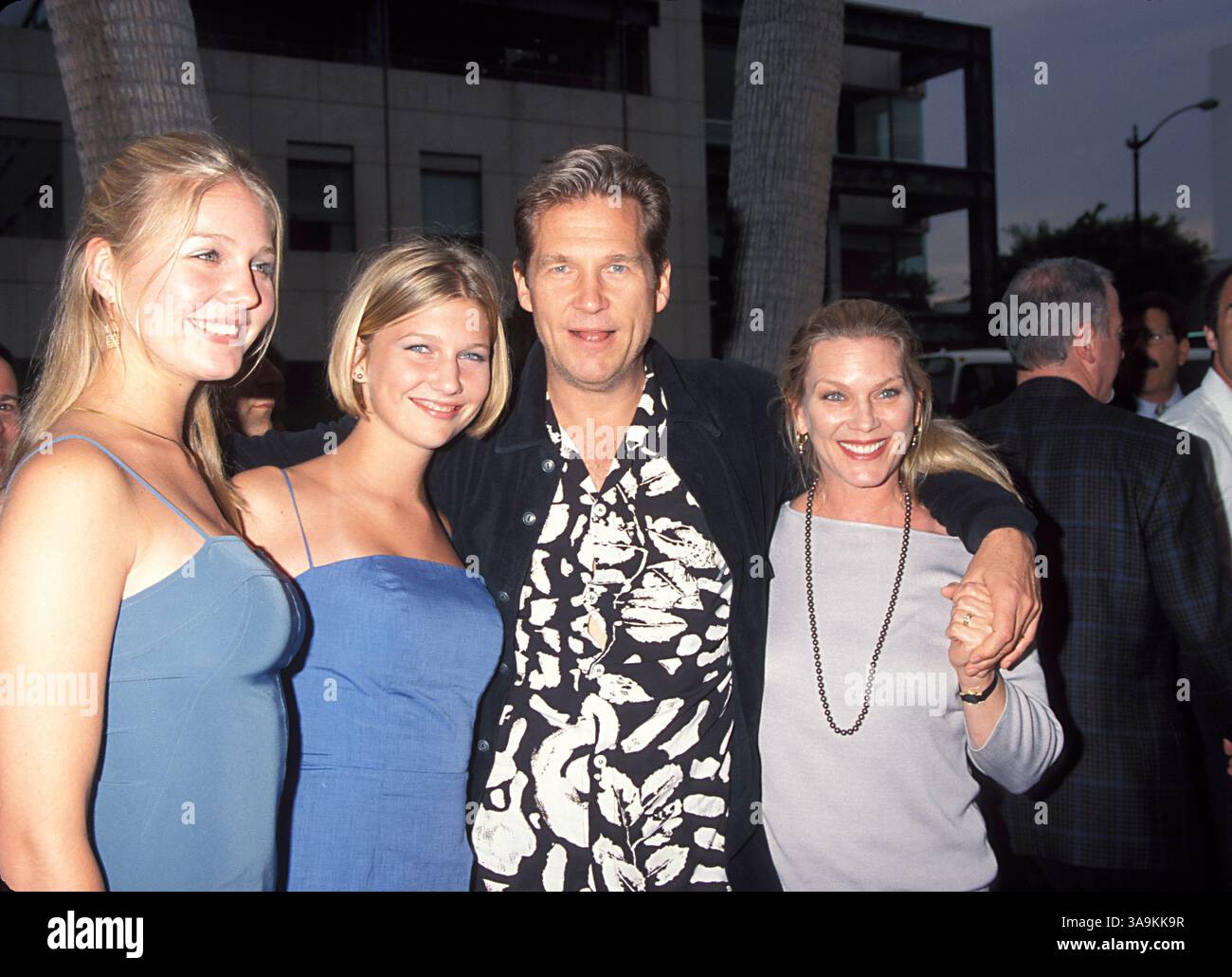 Jul 08, 1999; Los Angeles, CA, USA; Actor JEFF BRIDGES with his wife ...