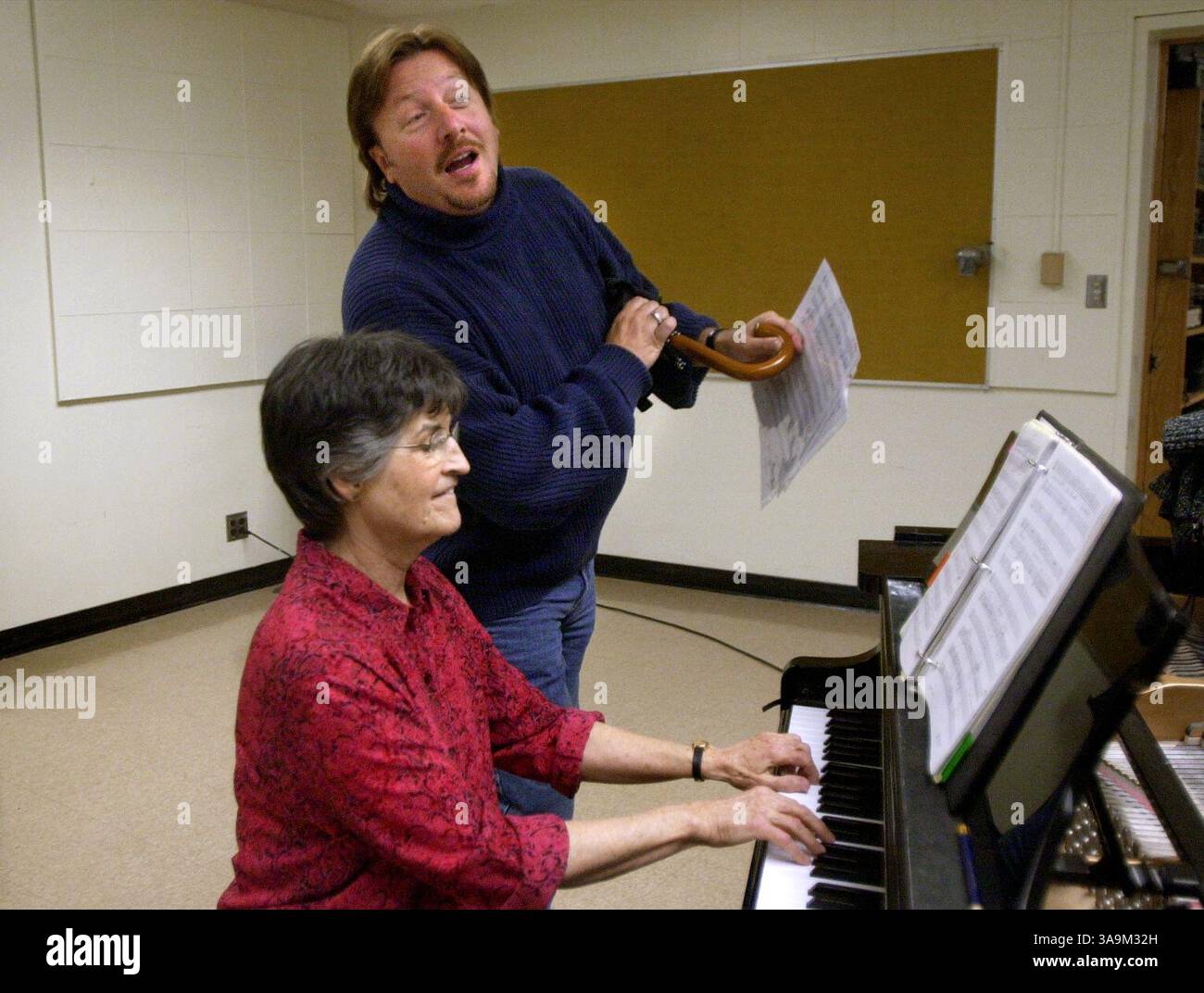 The late show benton hi-res stock photography and images - Alamy