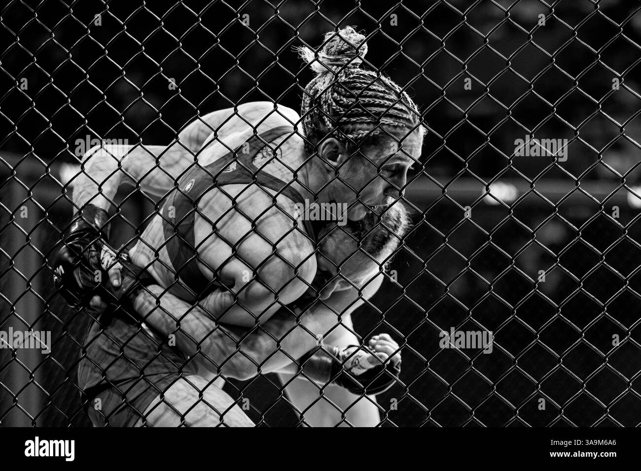 Isabel Calvo "The Iron" (Red) and Hanna Palmqvist (Blue) during of WOW ...