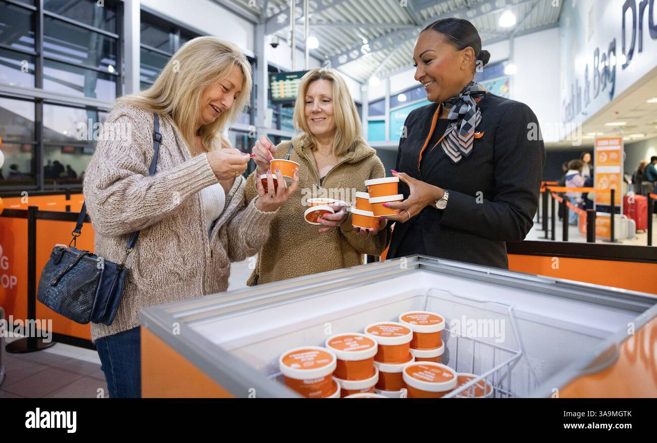 EDITORIAL USE ONLY (left to right) Julie Newson and Sarah Keane with ...