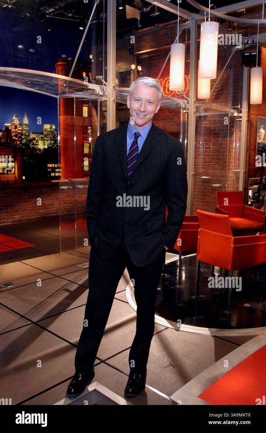 Feb 16, 2005 - New York, NY, USA - Portrait of CNN Anchor ANDERSON ...