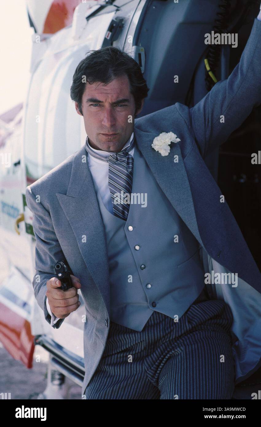 Jul 14, 1989; Mexico City, MEXICO; Actor TIMOTHY DALTON stars as James ...