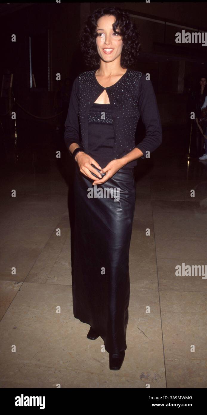 Nov 04, 1999; Beverly Hills, CA, USA; Actress JENNIFER BEALS at the Big ...