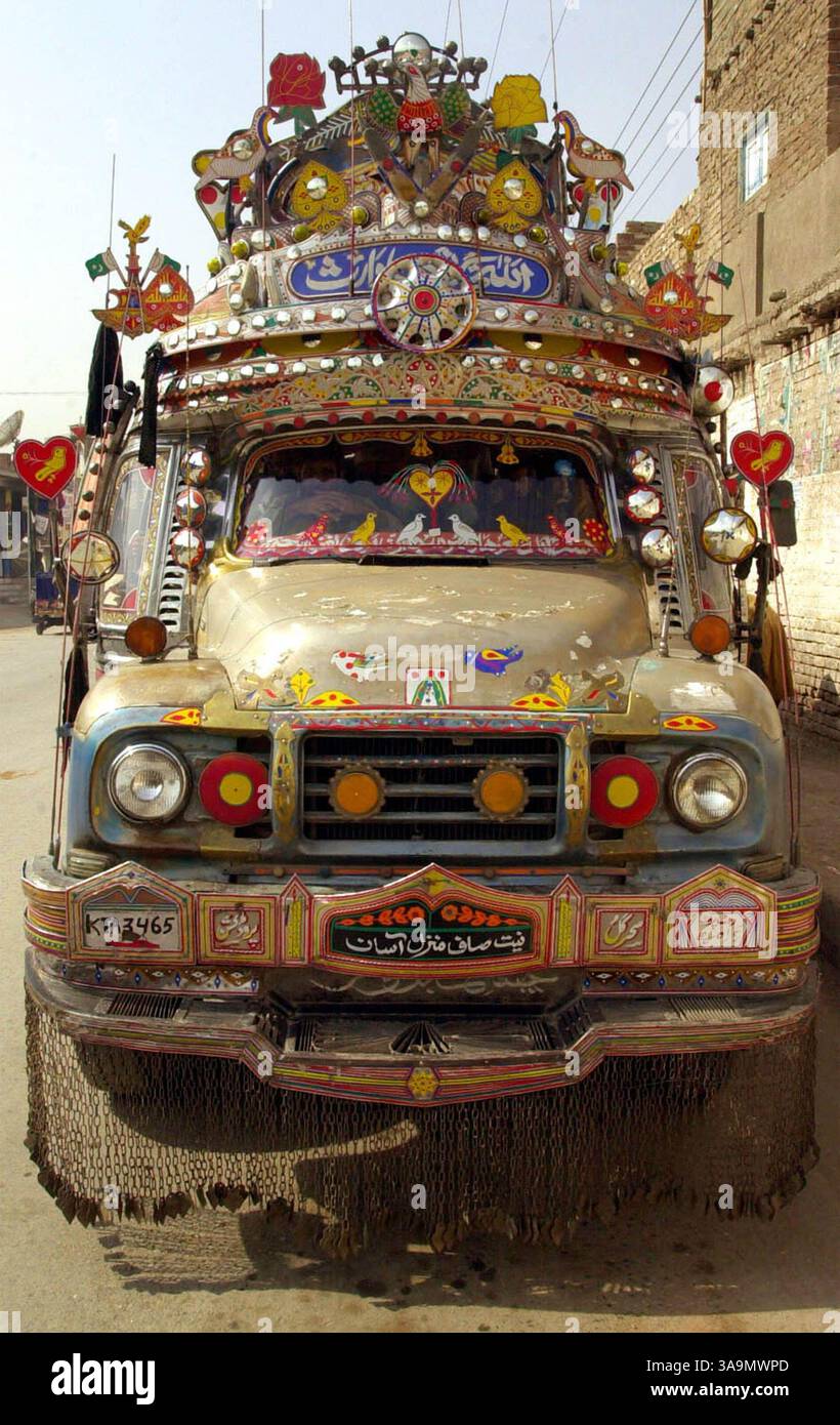 Bus peshawar pakistan hi-res stock photography and images - Alamy