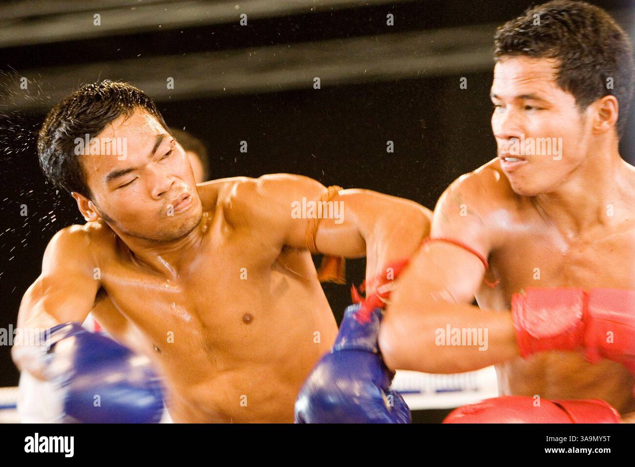 Jul 02, 2006; Phnom Penh, CAMBODIA; Boxing action during a traditional ...