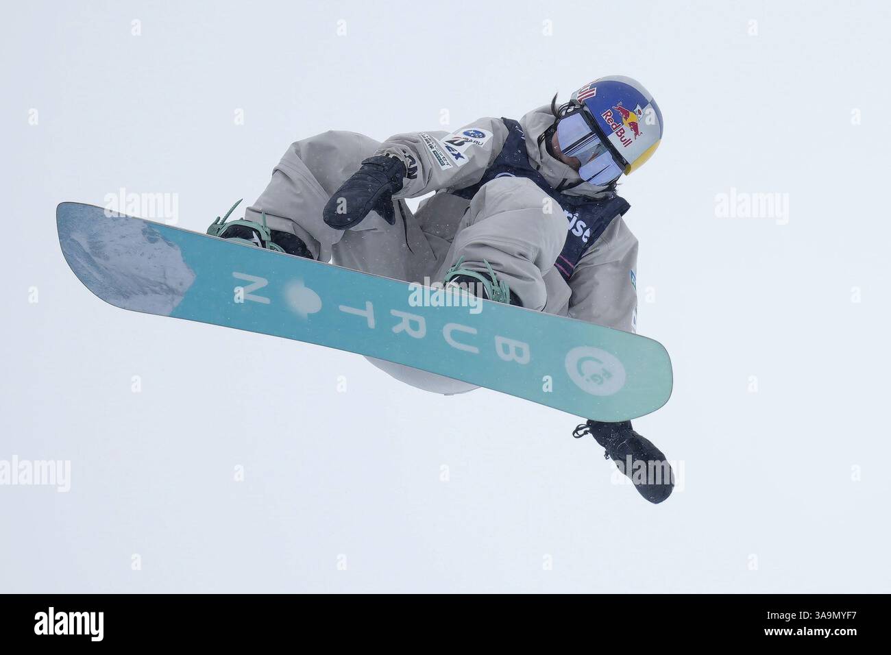 Japan's Mitsuki Ono competes in the women's halfpipe final at the ...