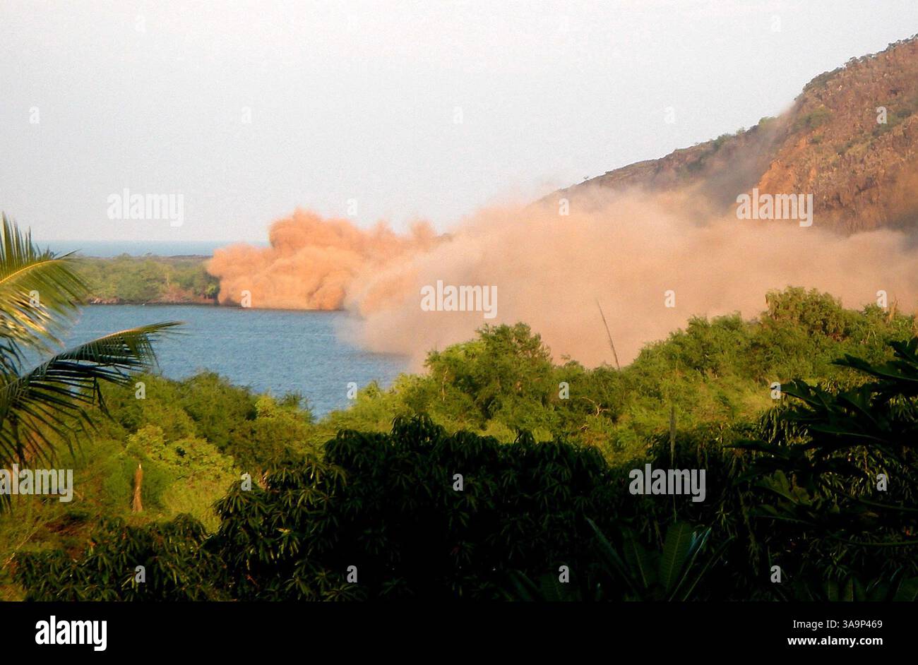 Oct 15, 2006; Captain Cook, HI, USA; PHOTO SEQUENCE #1 of 14 ...