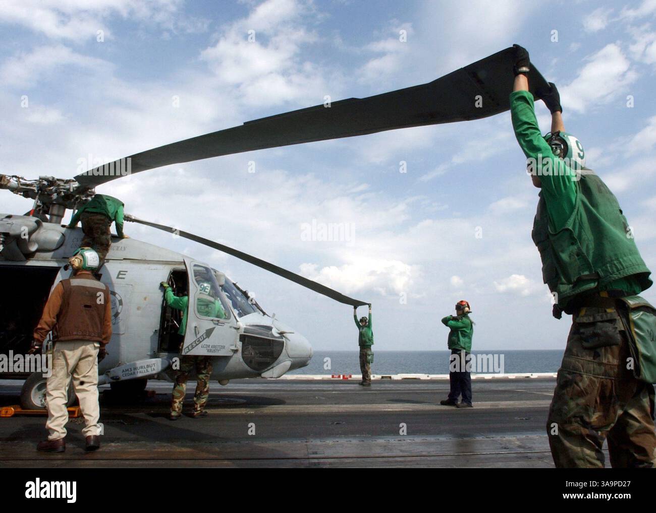 Feb 09, 2005; USS Harry S. Truman, PERSIAN GULF; US Navy (USN) flight ...