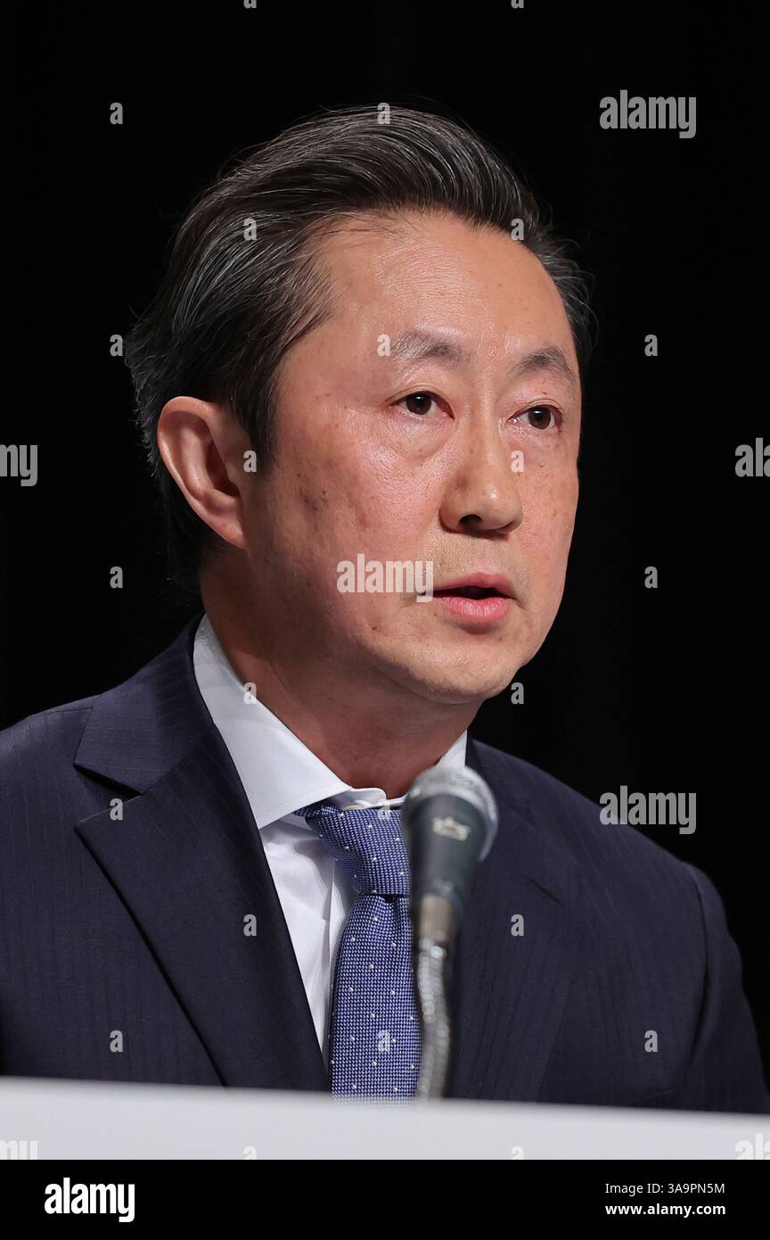 Lawyer Akira Takeuchi (C), Chairman of the third-party committee, that investigated a series of ...