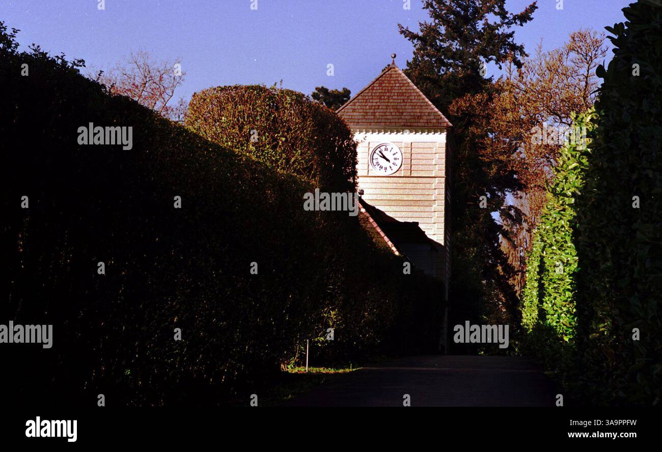 Bill gates house medina hi-res stock photography and images - Alamy