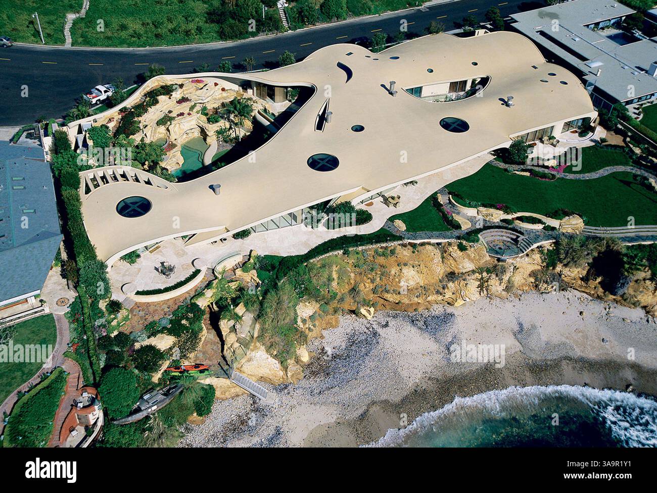 May 18, 2006; Corona Del Mar, CA, USA; A 30,000-square-foot property ...