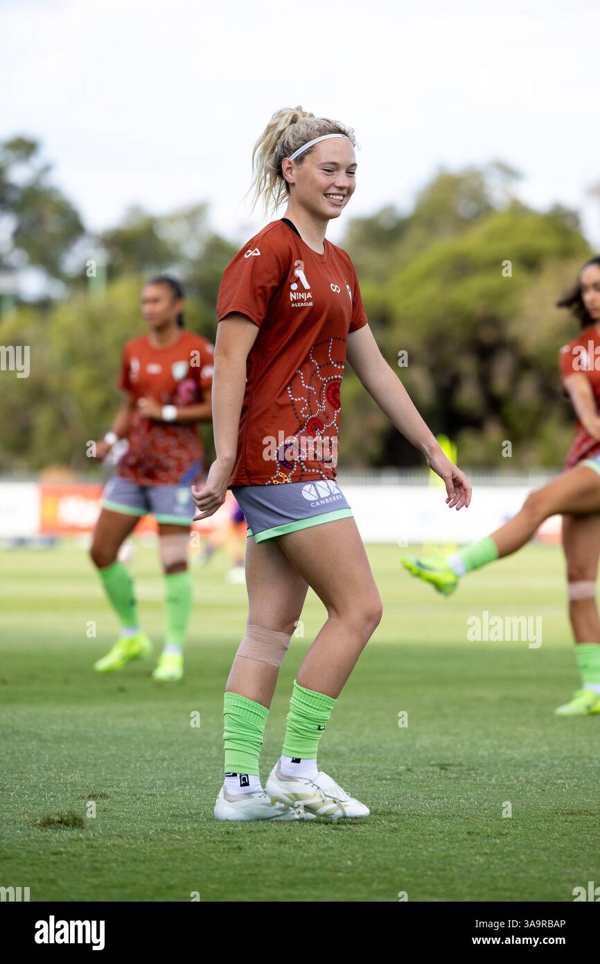 Holly Murray (4 Canberra United) warming up prior to the Ninja A League ...