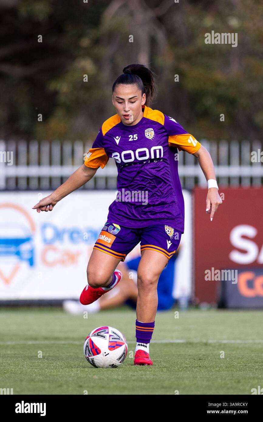 Ella Lincoln (25 Perth Glory) warming up prior to the Ninja A League Women game between Perth ...
