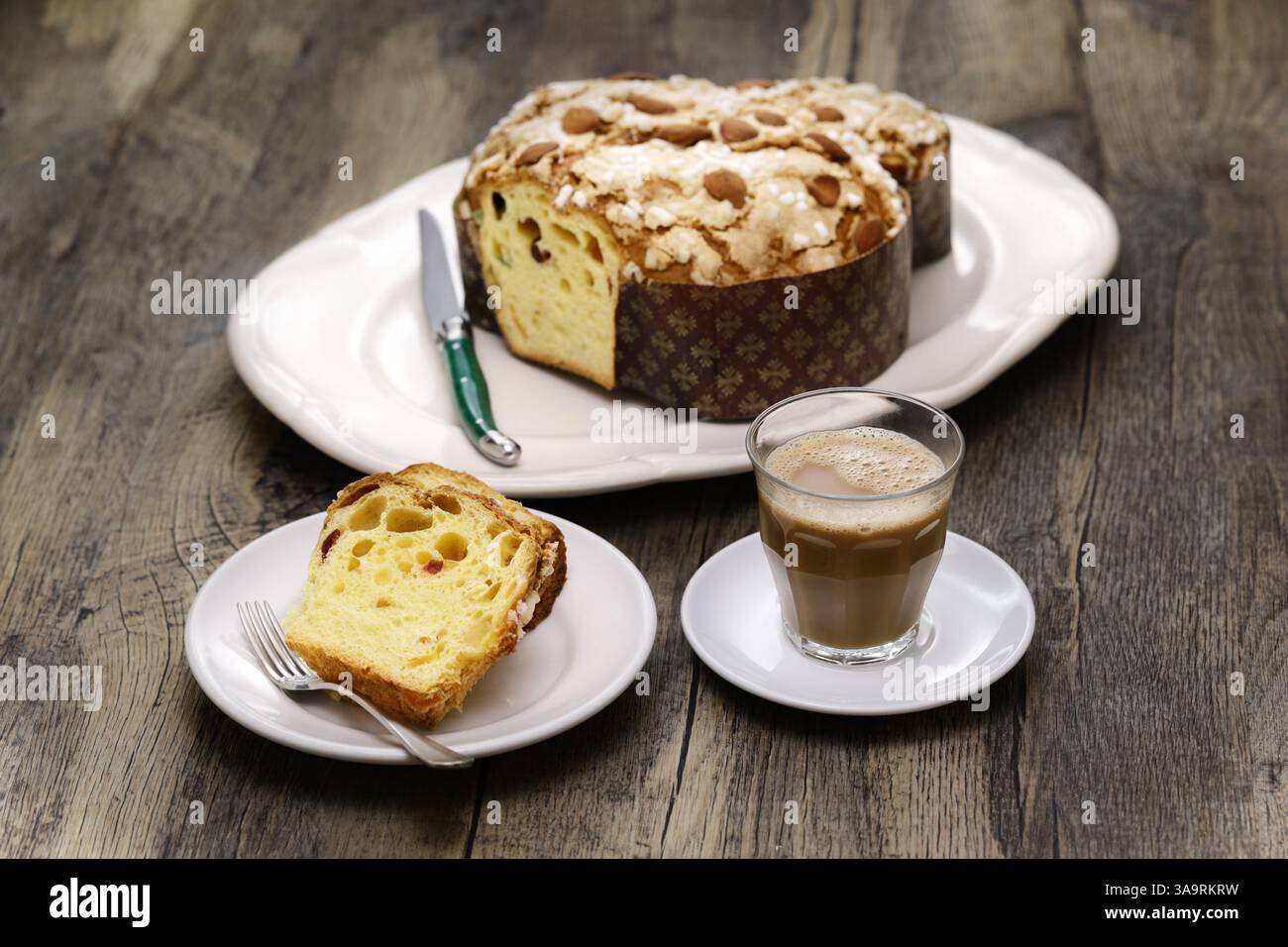 Colomba Pasquale, Traditional Italian easter bread in shape of dove ...