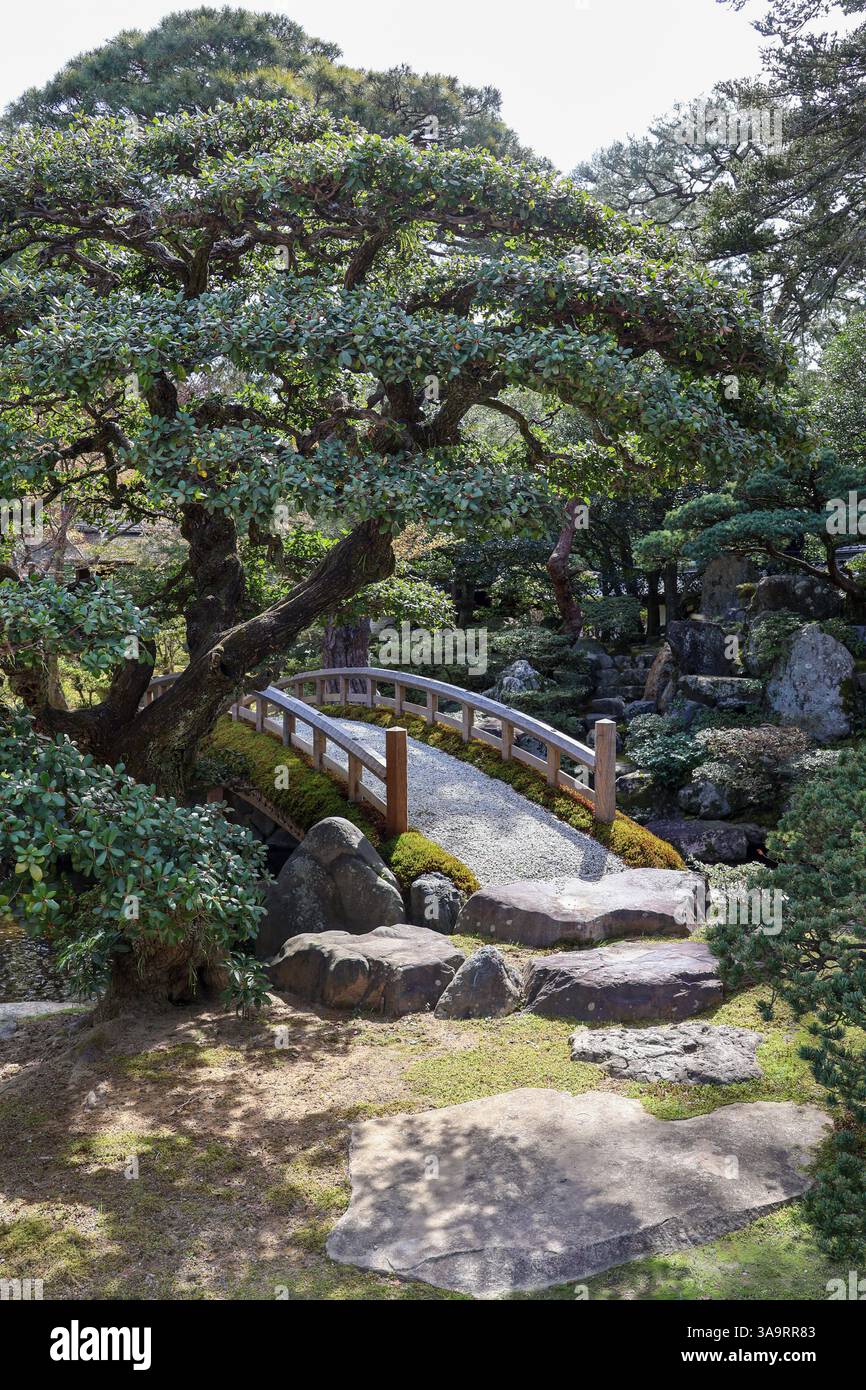 Bridge over stream in Kyoto Gardens Stock Photo - Alamy