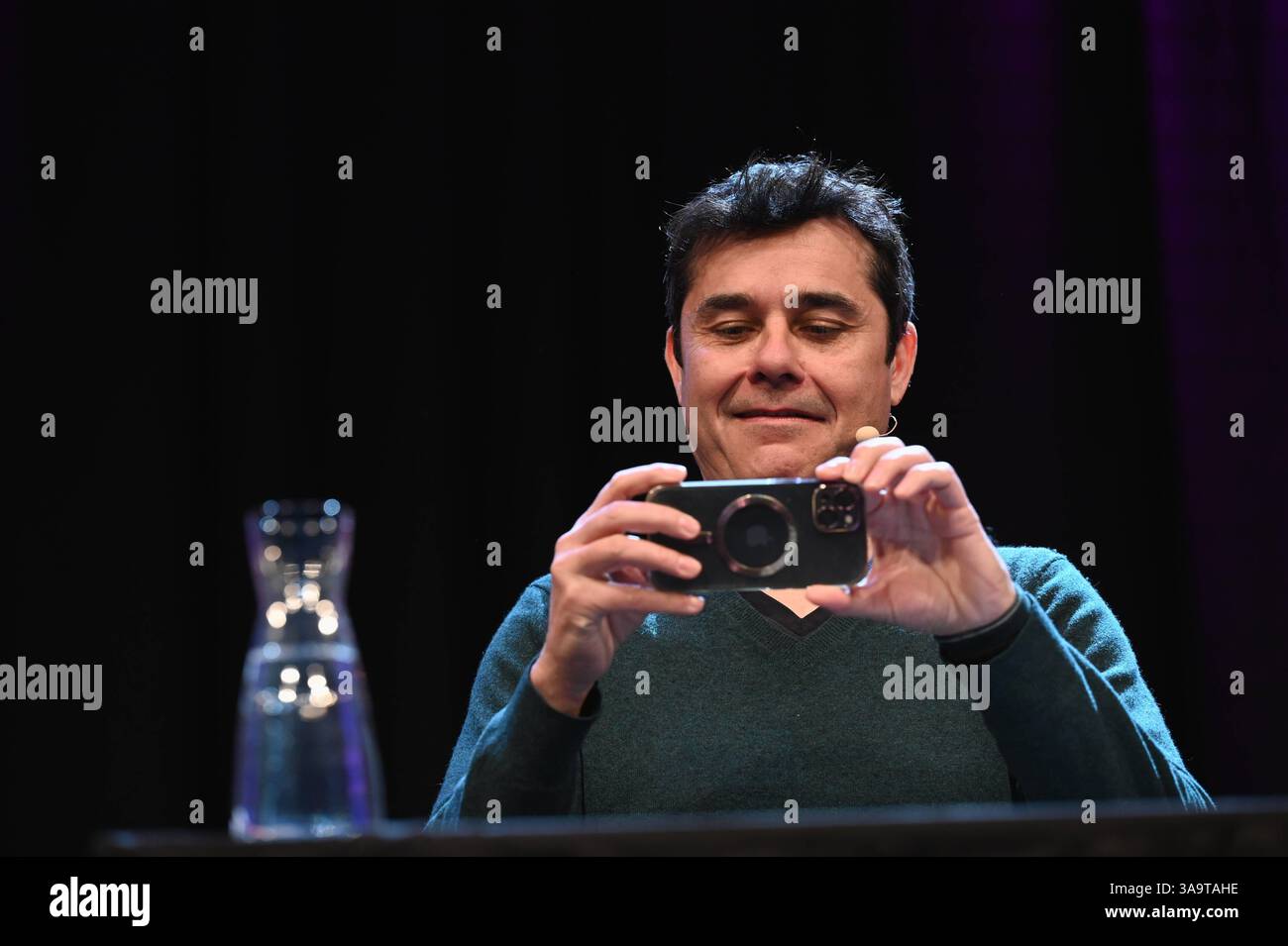 Der französische Schriftsteller Laurent Binet liest und spricht auf der ...