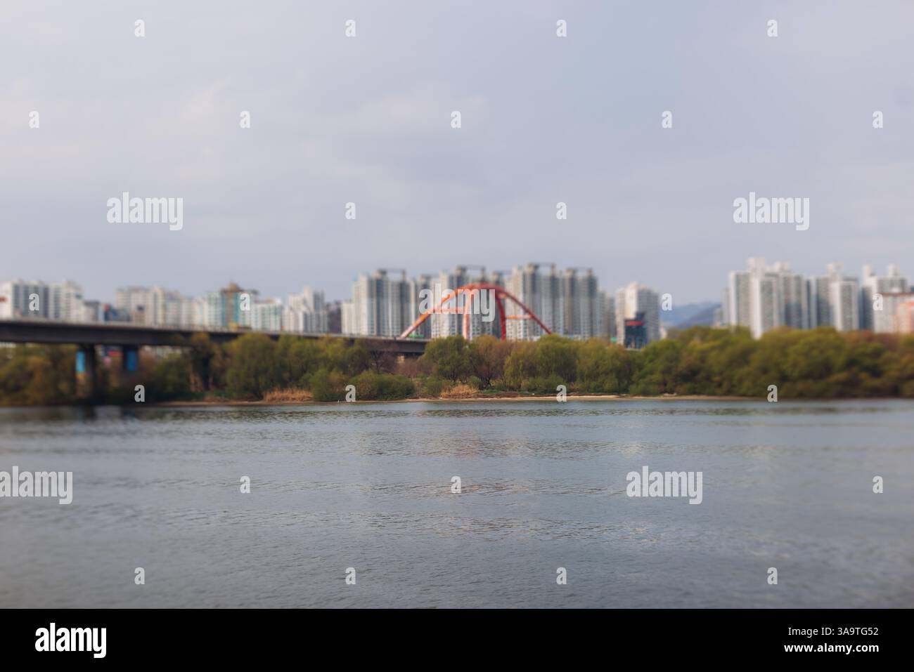 Seoul panoramic view during Hangang river boat cruise, South Korea ...