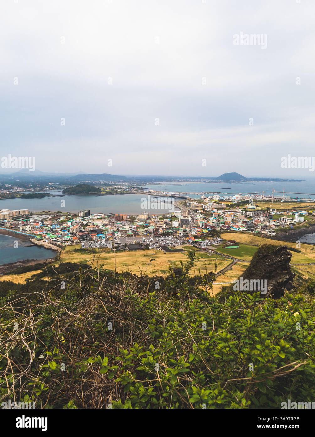 Jeju-do, Seongsan Ilchulbong landscape, volcanic tuff cone, Sunrise ...