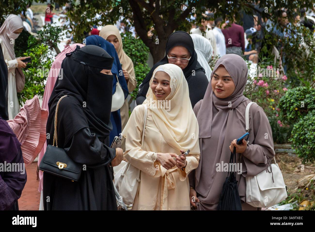 Bangkok, Thailand. 31st Mar, 2025. A view of Muslim women meeting at ...