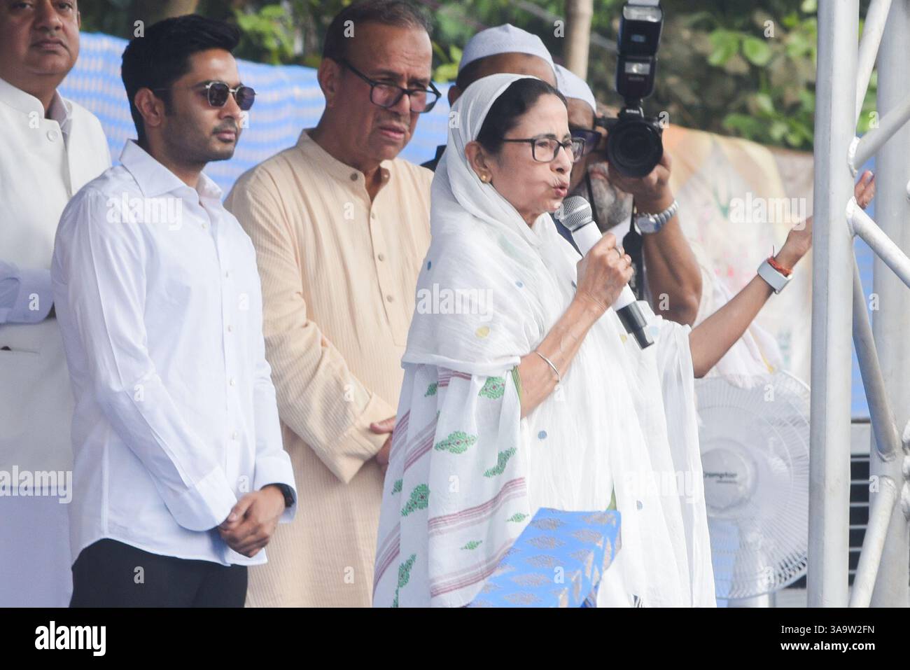 Kolkata, India. 31st Mar, 2025. West Bengal Chief Minister Mamata ...