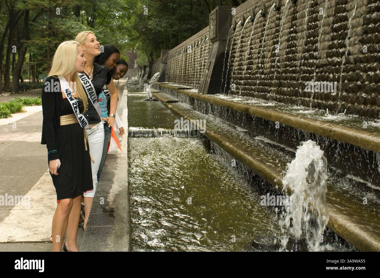 Fuente de nezahualcóyotl hi-res stock photography and images - Alamy