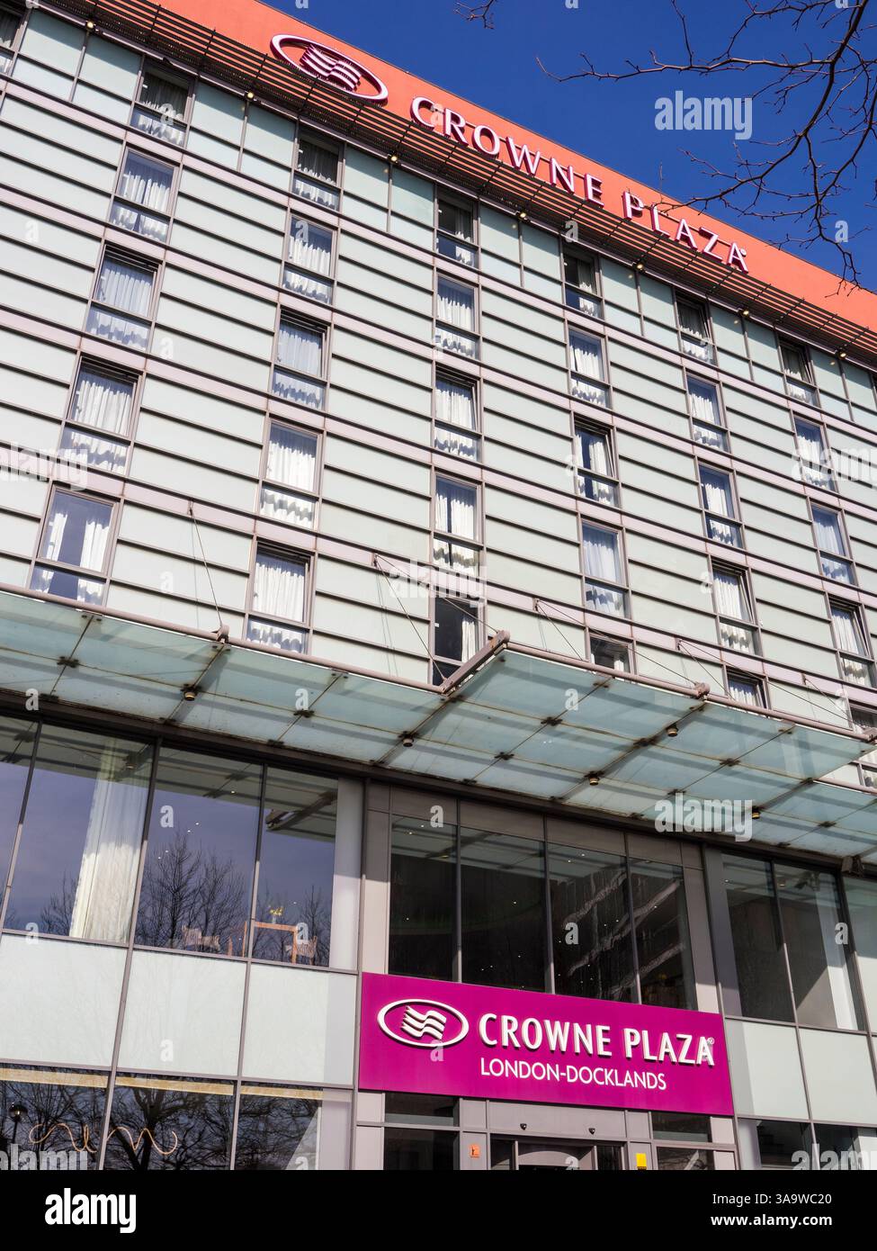 Crowne Plaza, London-Docklands, ING Hotel, Docklands, London, England ...