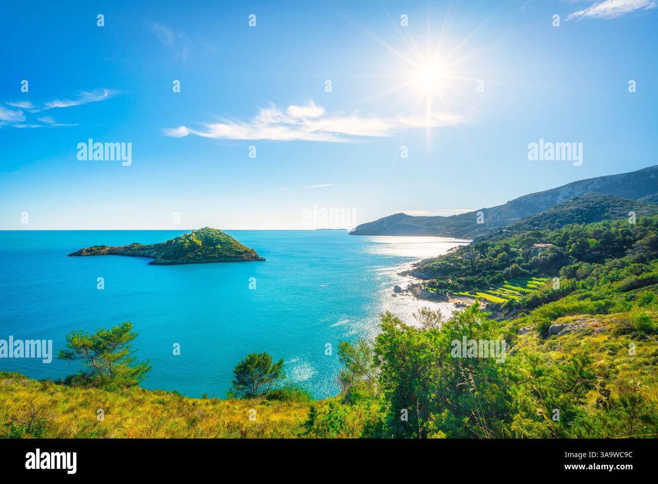 Isolotto small island view hi-res stock photography and images - Alamy