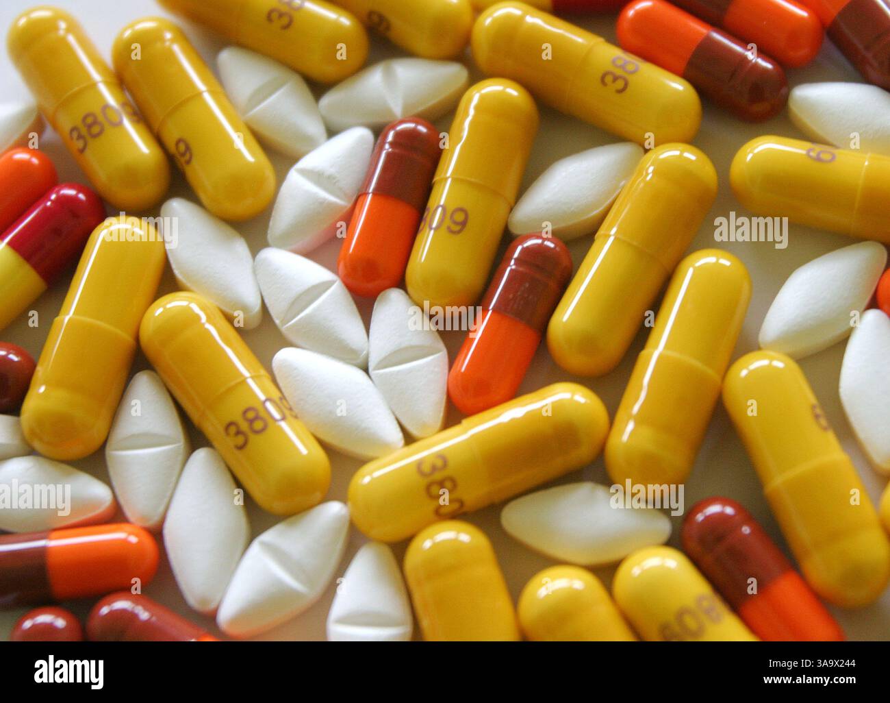 Arv pills hi-res stock photography and images - Alamy