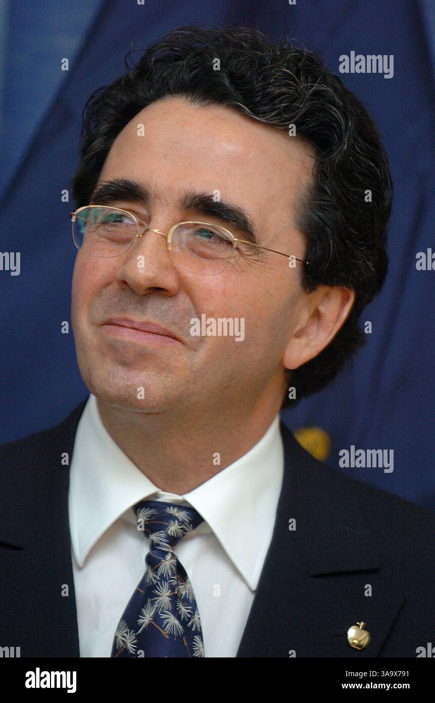 Feb 15, 2006; Manhattan, NY, USA; NY PAPERS OUT. Architect SANTIAGO ...