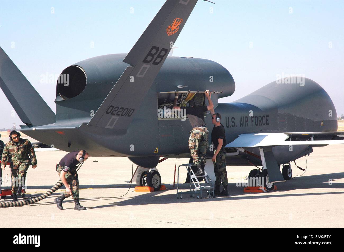 Nov 20, 2006; Beale Air Force Base, CA, USA; Air Force's Global Hawk ...