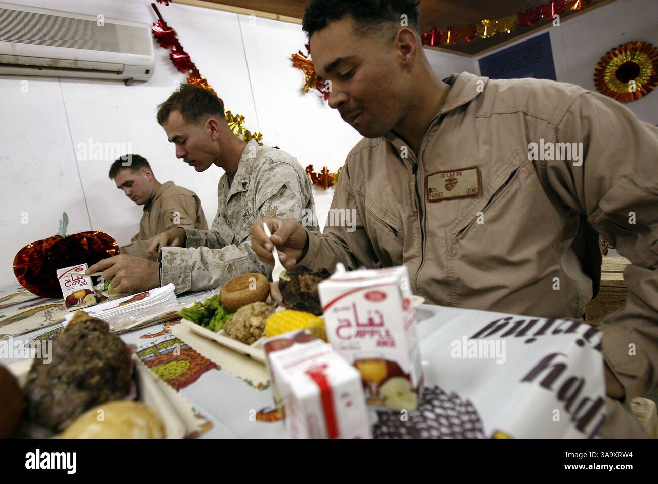Marines from 2nd light armored hi-res stock photography and images - Alamy