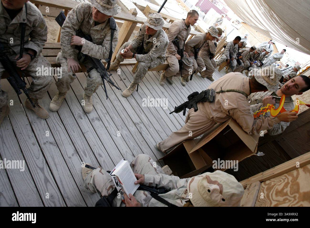 Marines from 2nd light armored hi-res stock photography and images - Alamy