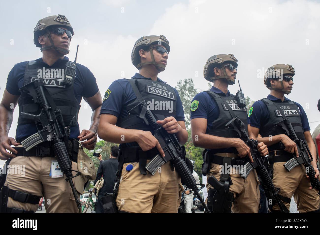 Members of the Special Security Force "SWAT (special weapons and ...