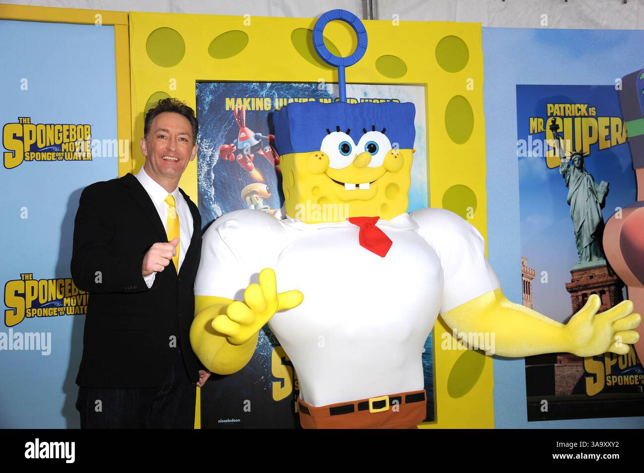 Tom Kenny with Spongebob at 'The Spongebob Movie: Sponge Out Of Water ...